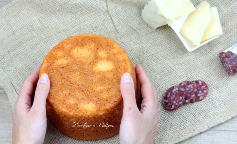 Pizza al formaggio marchigiana da preparare con il Bimby e non